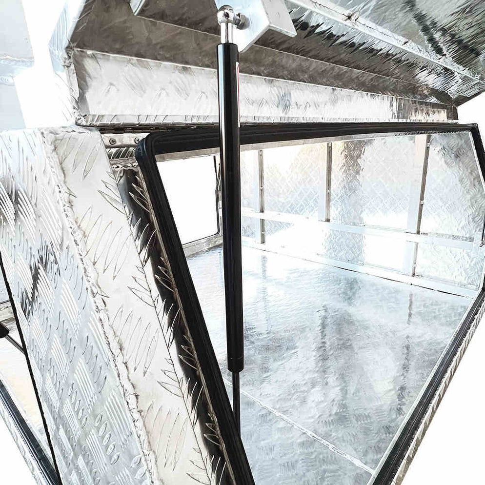 Grip GUC2400 2400mm x 1800mm x 860mm 3 Door Checker Plate Aluminium Ute ...